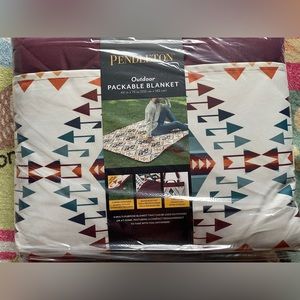Pendleton | Bags | Pendleton Packable Outdoor Blanket | Poshmark